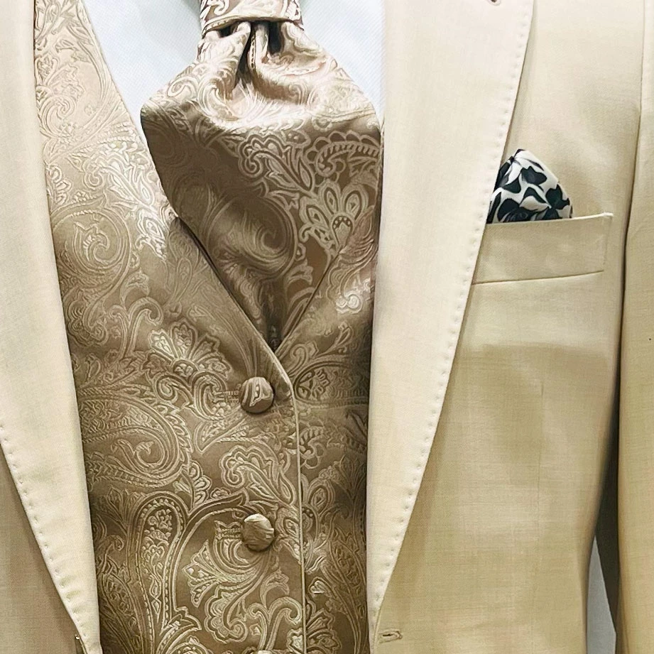 Costume de mariage fil à fil crème - Élégance estivale - The French Tailor